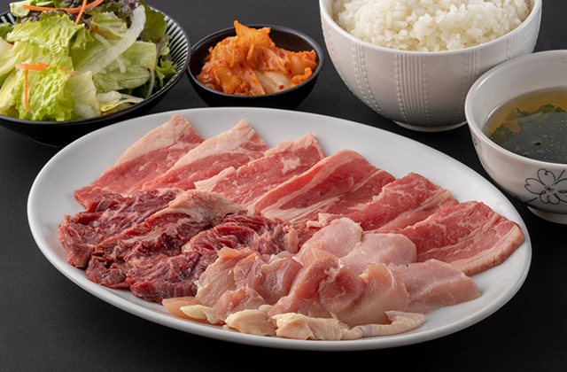 フードメニュー｜味の彩門｜地元で愛されて20年以上！